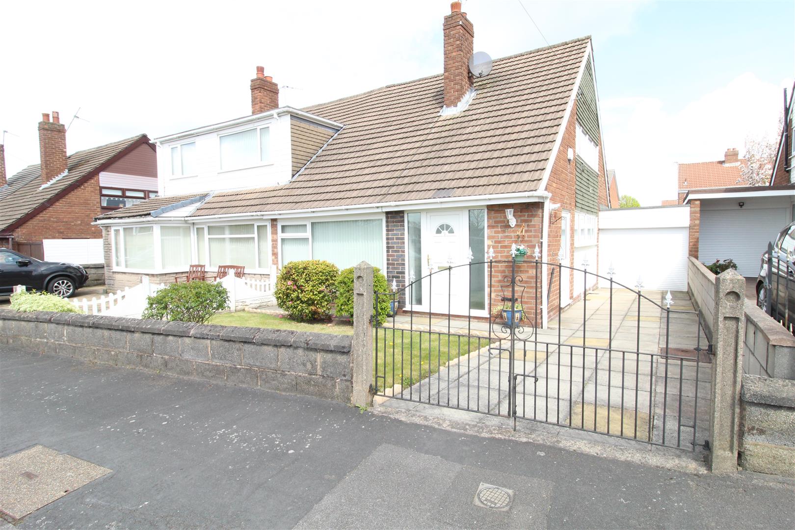 Property Details – Estate Agents, Aintree, Liverpool – Grosvenor ...